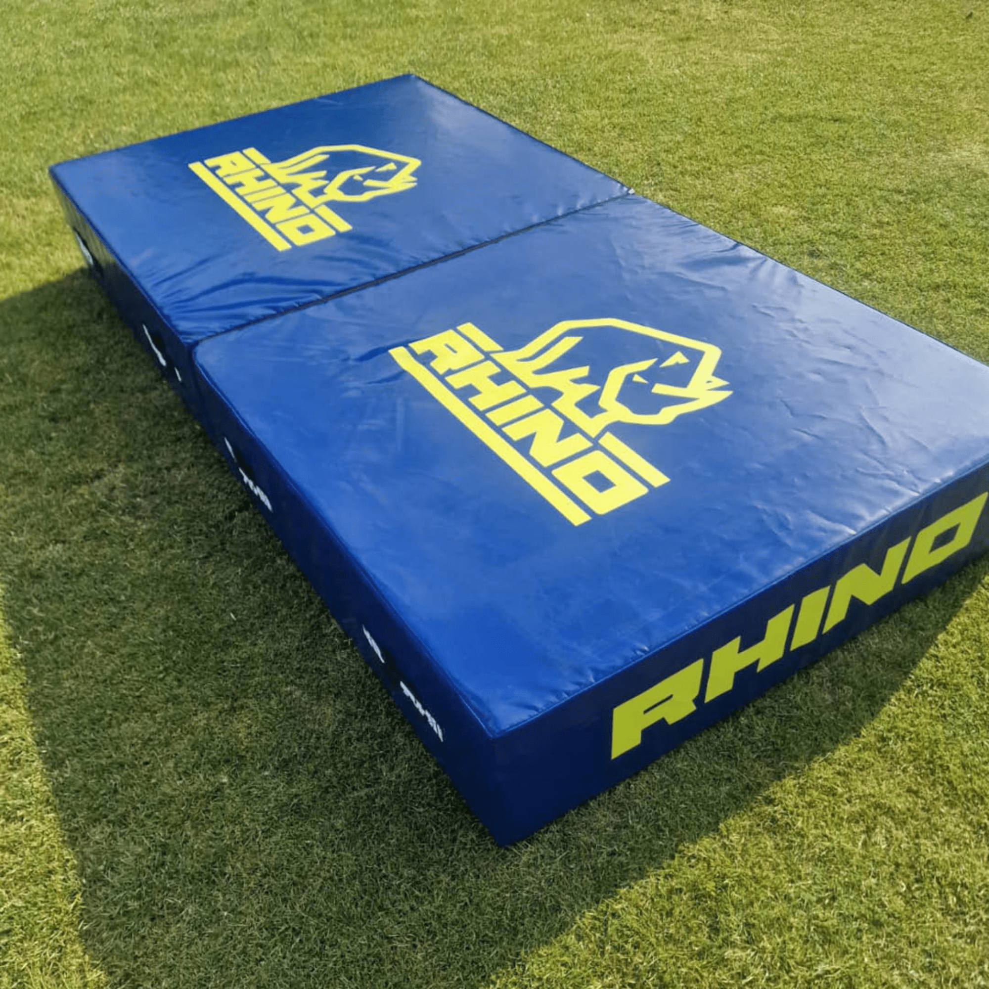 Folding Crash Mats – Rhino Direct
